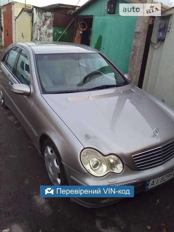AUTO.RIA – Продам Мерседес-Бенц Ц-Клас 2003 (AI8299OP) дизель 2.1 седан бу у Рівному, ціна 4200 ...